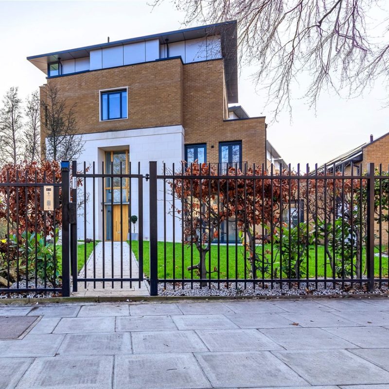 Jacksons Barbican Imperial Residential : George-Stone Gardens