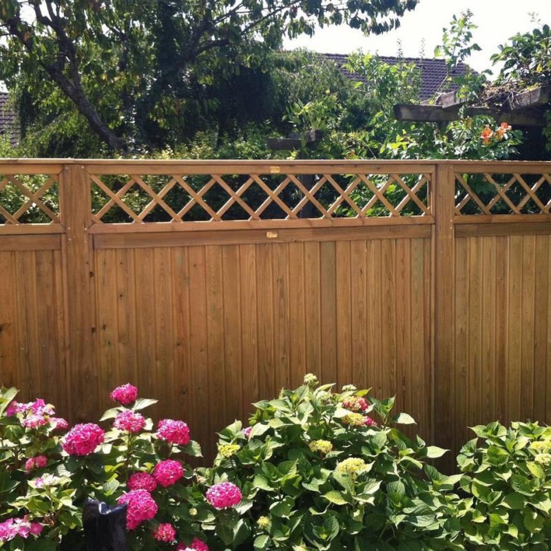 Jacksons Premier Diamond Trellis Panels : George-Stone Gardens